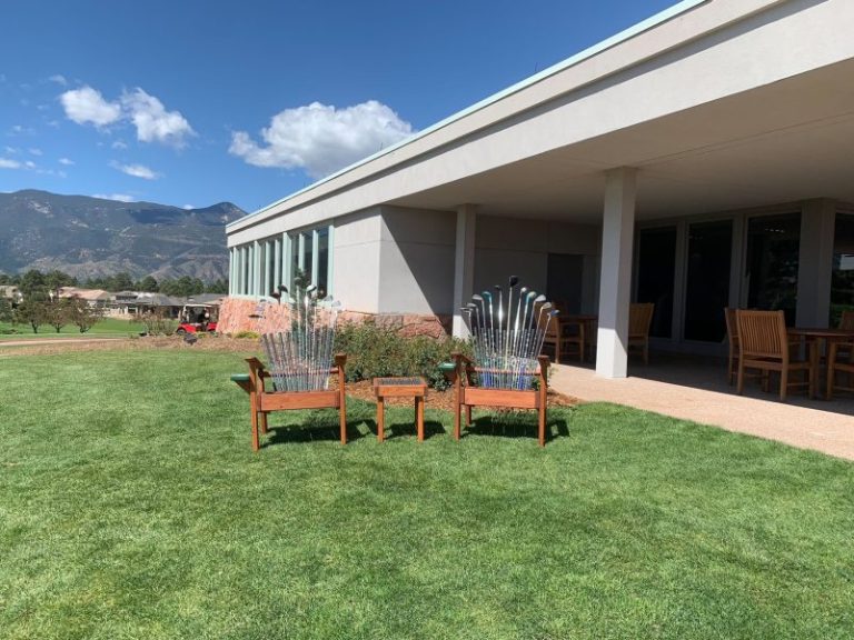 Grey Base - Golf Club Rocking Chair with Putting Green Cupholder ...